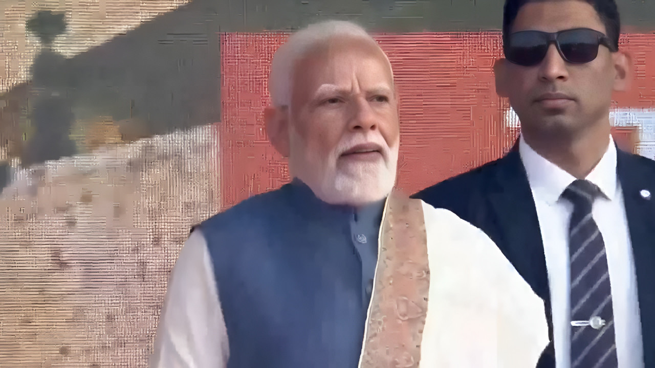 Pm modi inaugurates rashtra prerna sthal in lucknow to honour pm atal ...