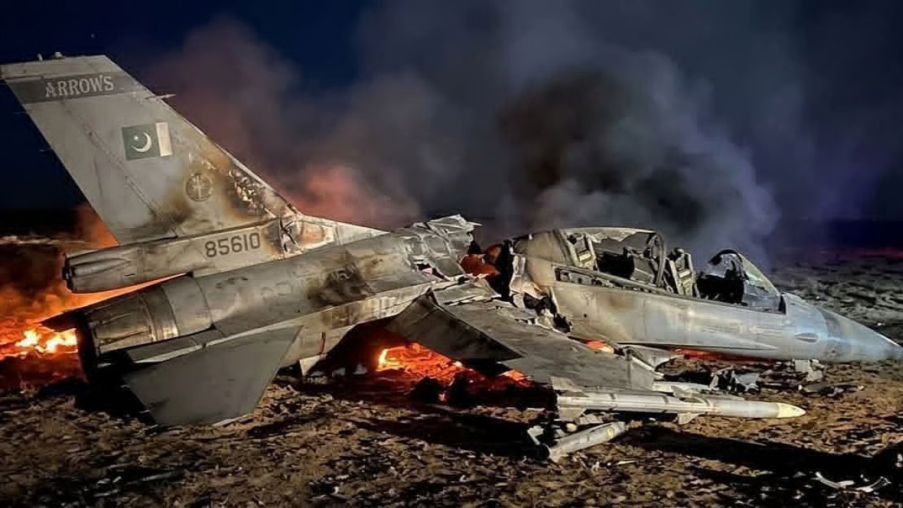 Video afghanistan claims it shot down pakistani f 16 soldier reportedly ...