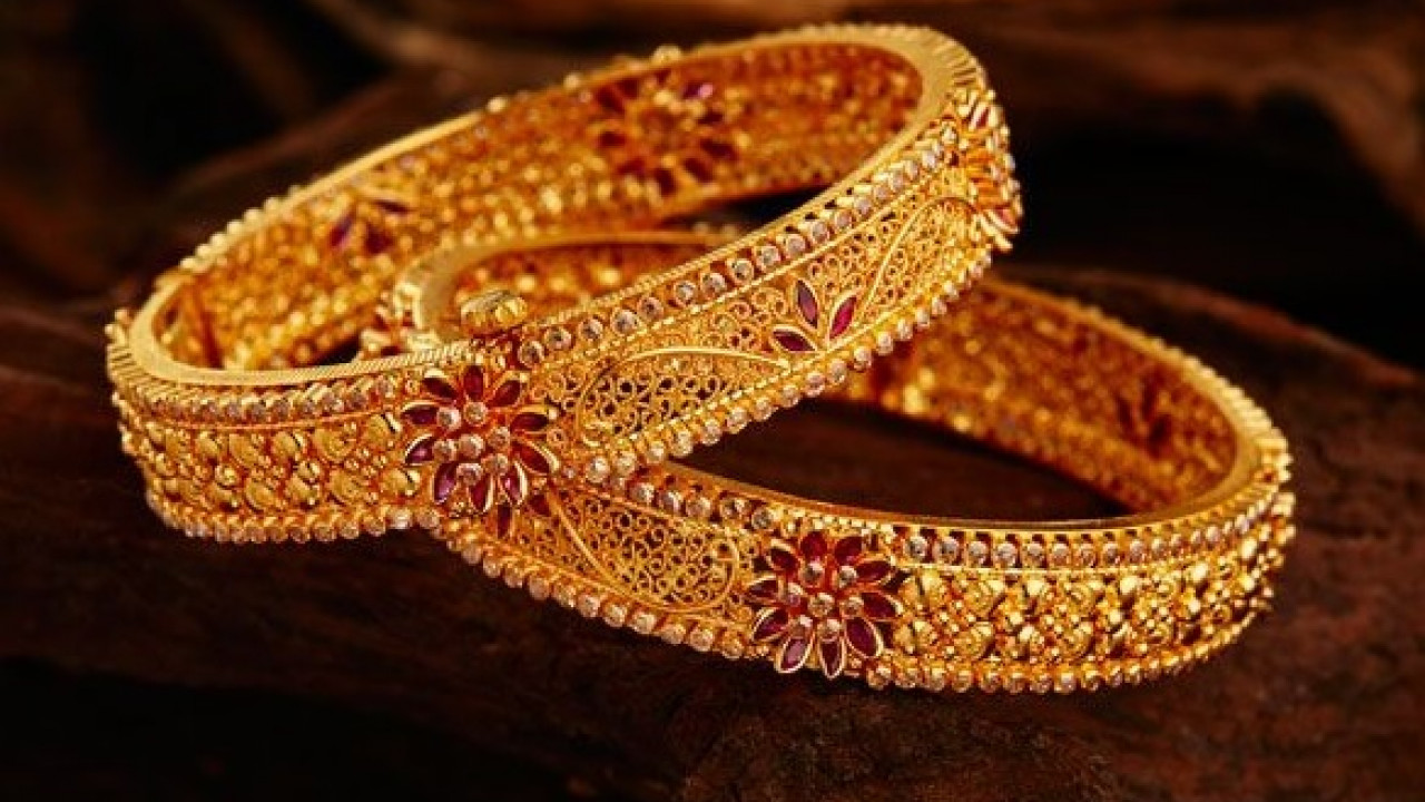 Gold silver price on june 23 yellow white metal rates climb check what ...